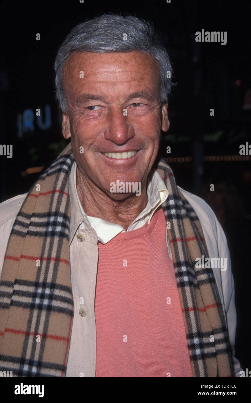Actor richard anderson hi-res stock photography and images - Alamy