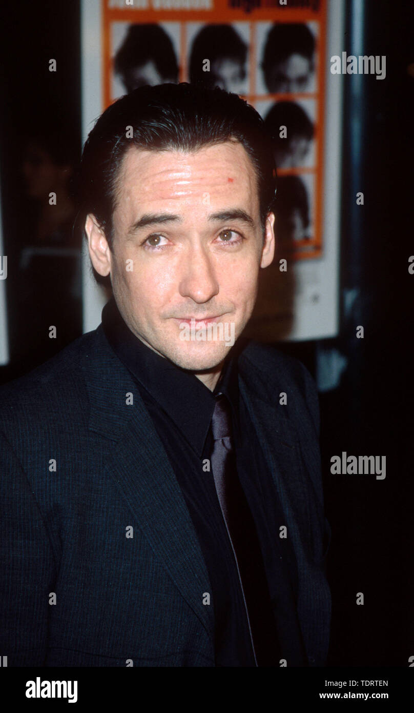 Mar 28, 2000; Los Angeles, CA, USA; Actor JOHN CUSACK at the movie ...