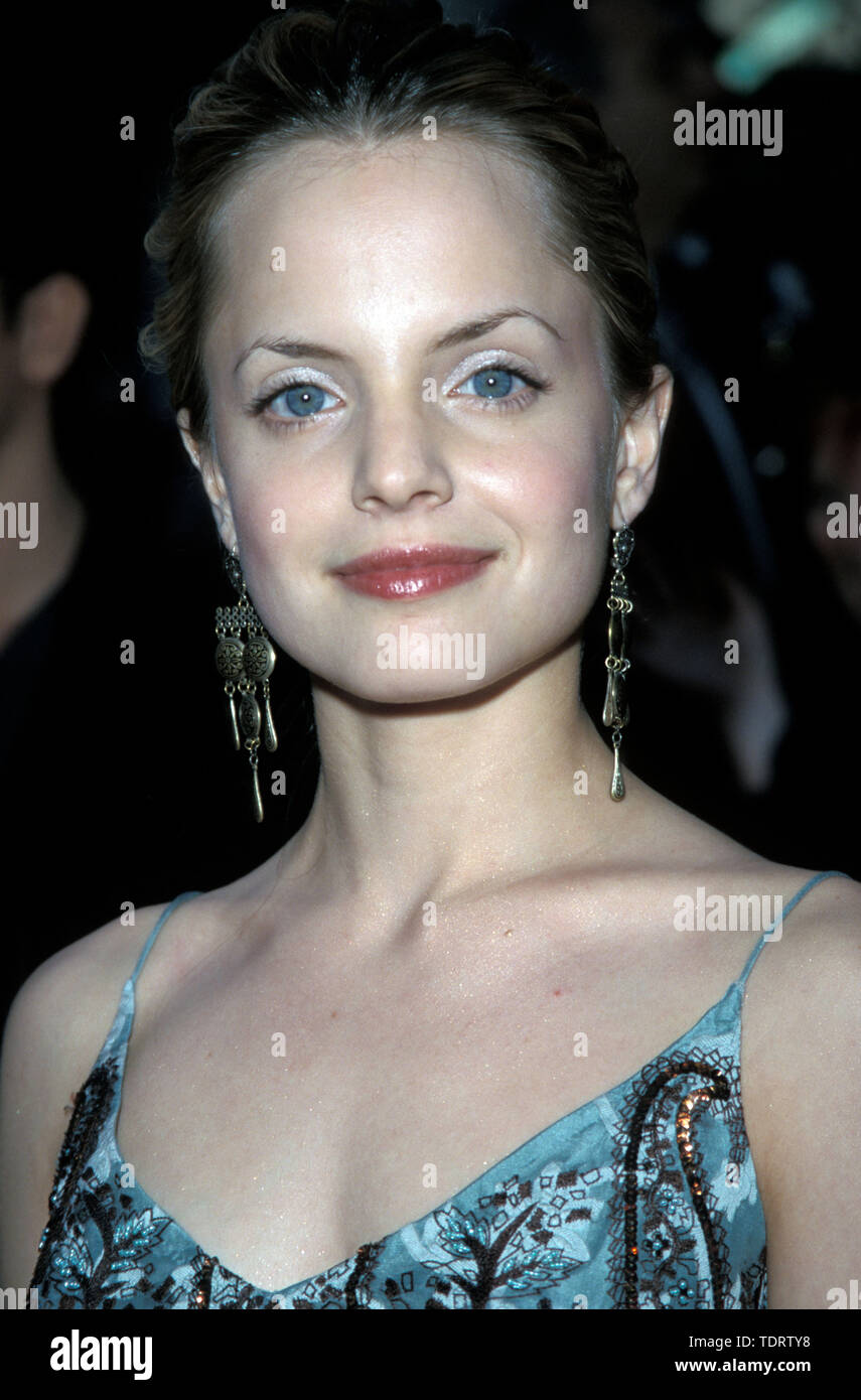 Mena suvari hi-res stock photography and images - Alamy