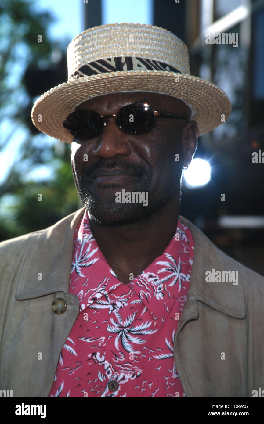 Jun 05, 2000; Los Angeles, CA, USA; Actor DELROY LINDO @ 'Gone In 60 ...