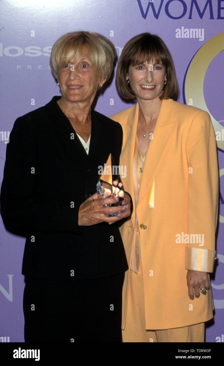 Movie producers women hi-res stock photography and images - Alamy