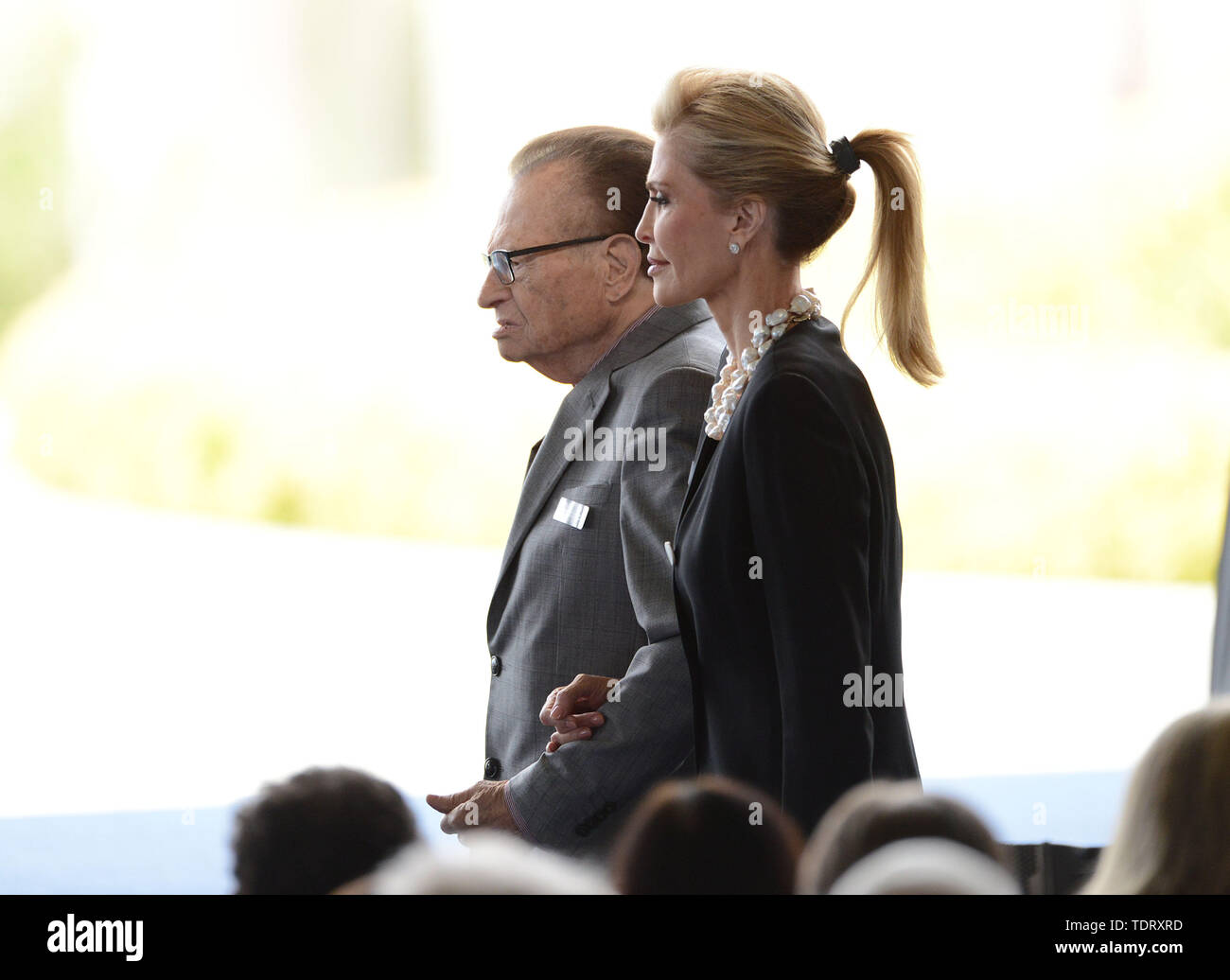 March 11, 2016 - Simi Valley, California - Larry King + wife Shawn ...
