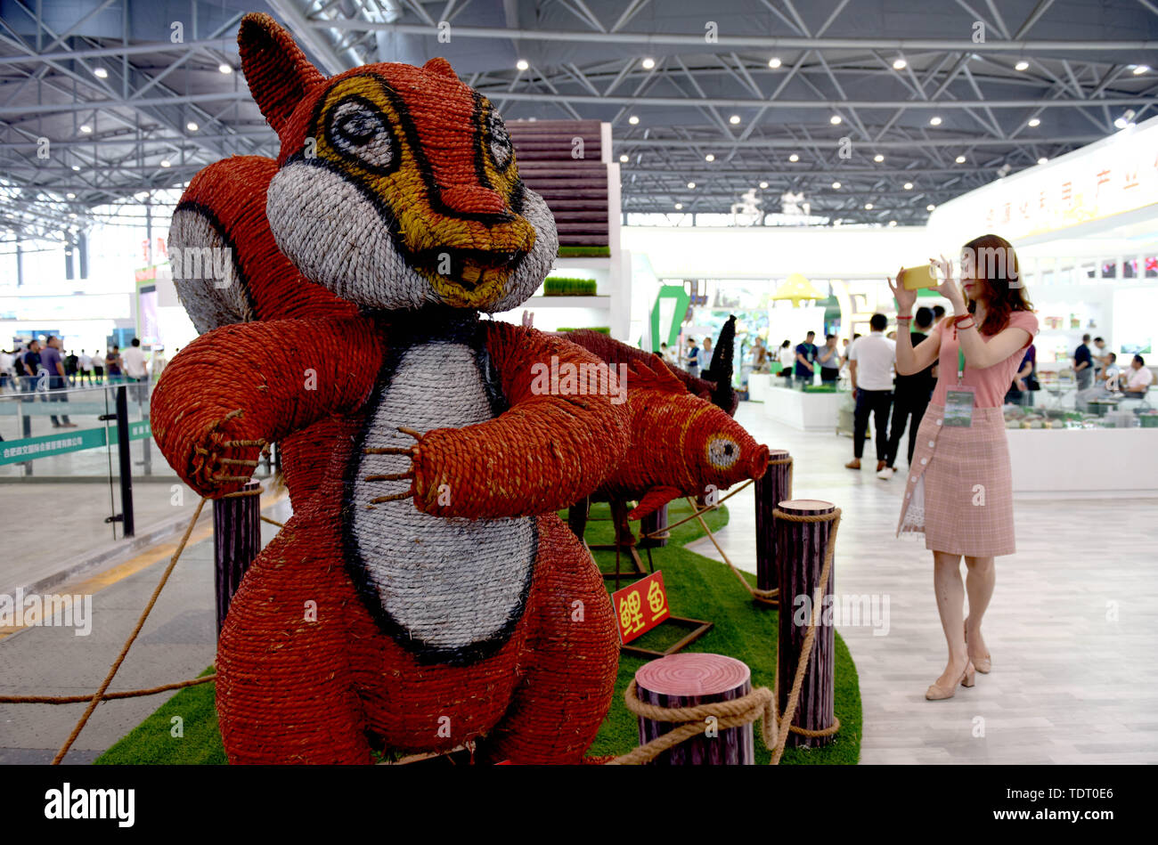 Cartoon Bin High Resolution Stock Photography and Images - Alamy