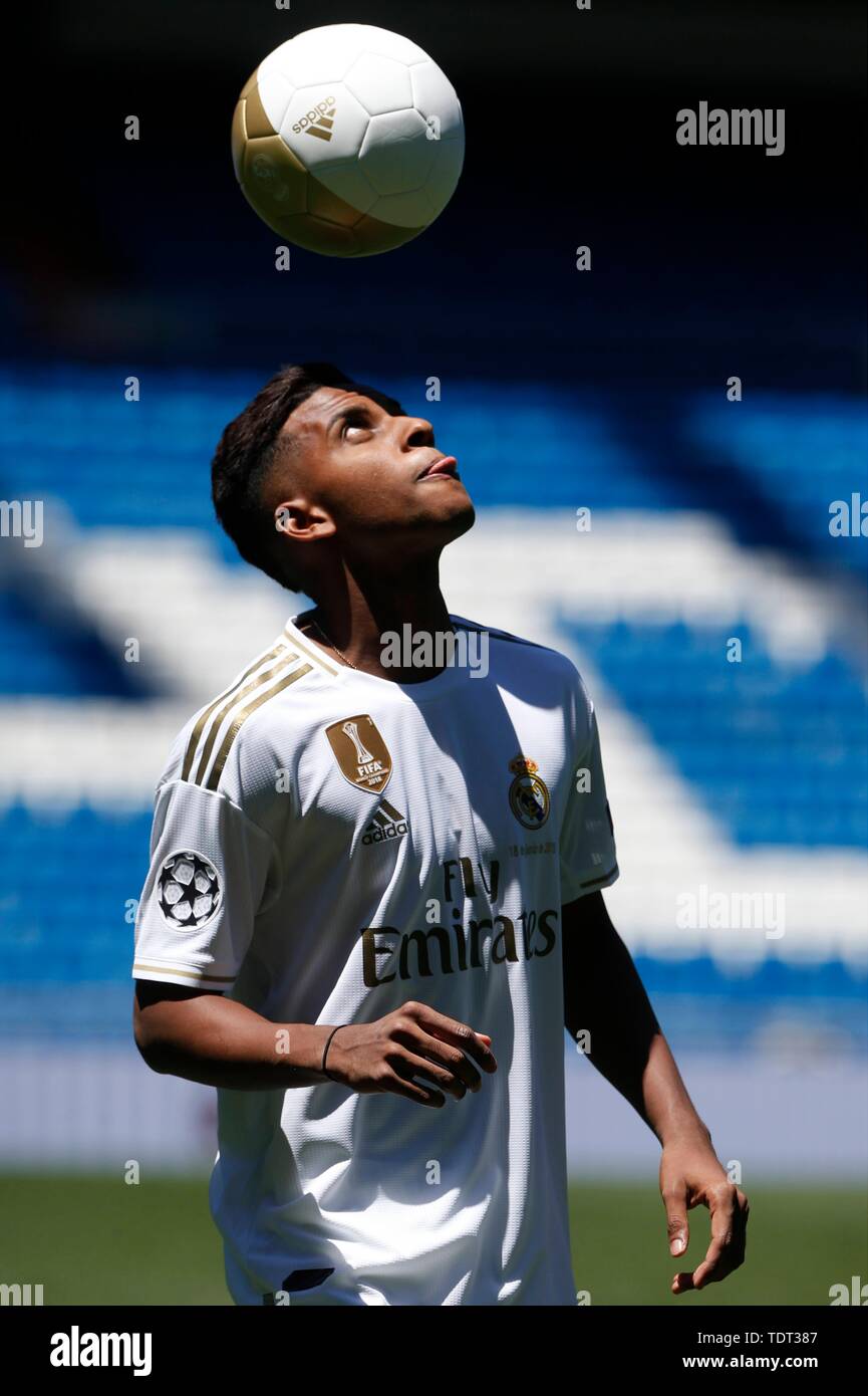 Rodrygo presentation hi-res stock photography and images - Alamy