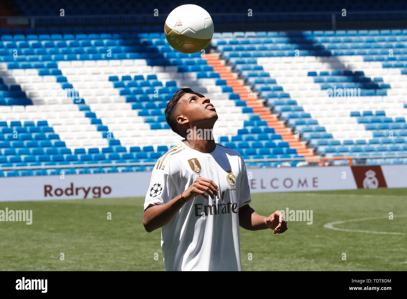 Football transfer presentation hi-res stock photography and images - Alamy