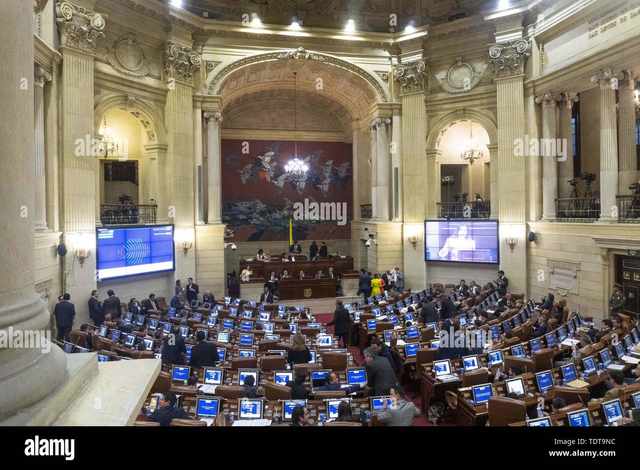 Colombian congress hi-res stock photography and images - Alamy