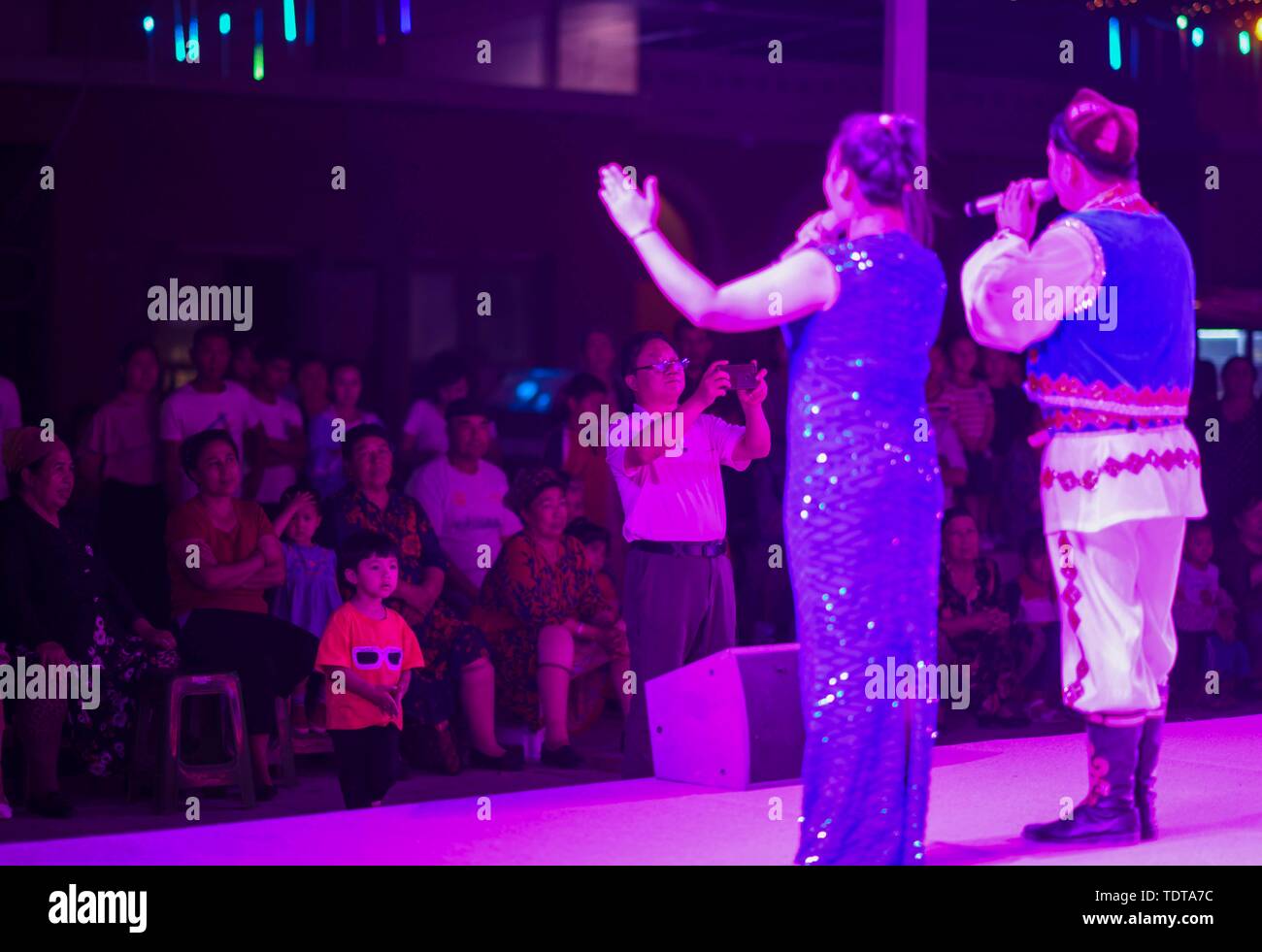 Yuli chinas xinjiang uygur autonomous hi-res stock photography and ...