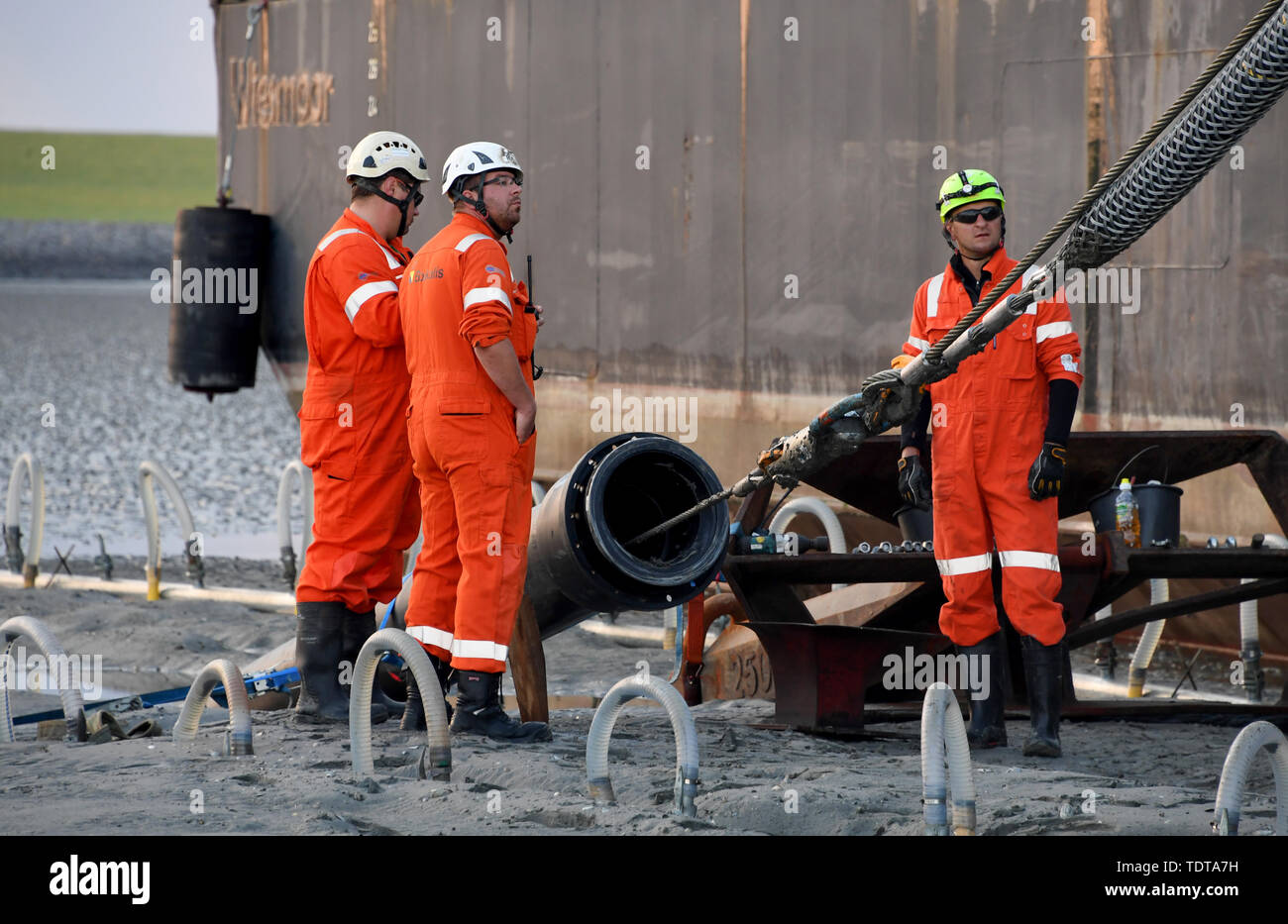 19 June 2019, Schleswig-Holstein, Büsum: The end of a 516 kilometre ...