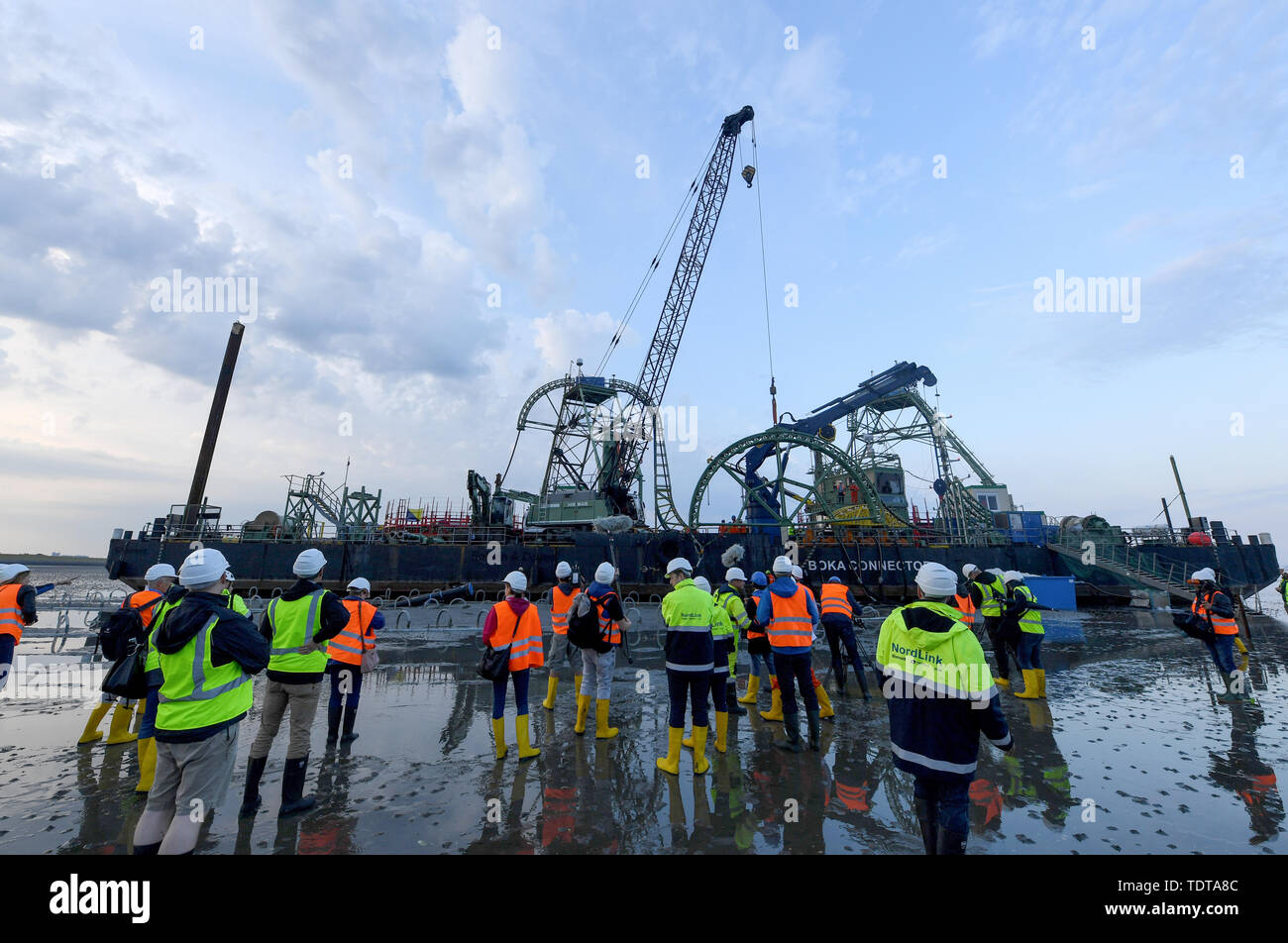 Laying the first submarine cable hi-res stock photography and images ...