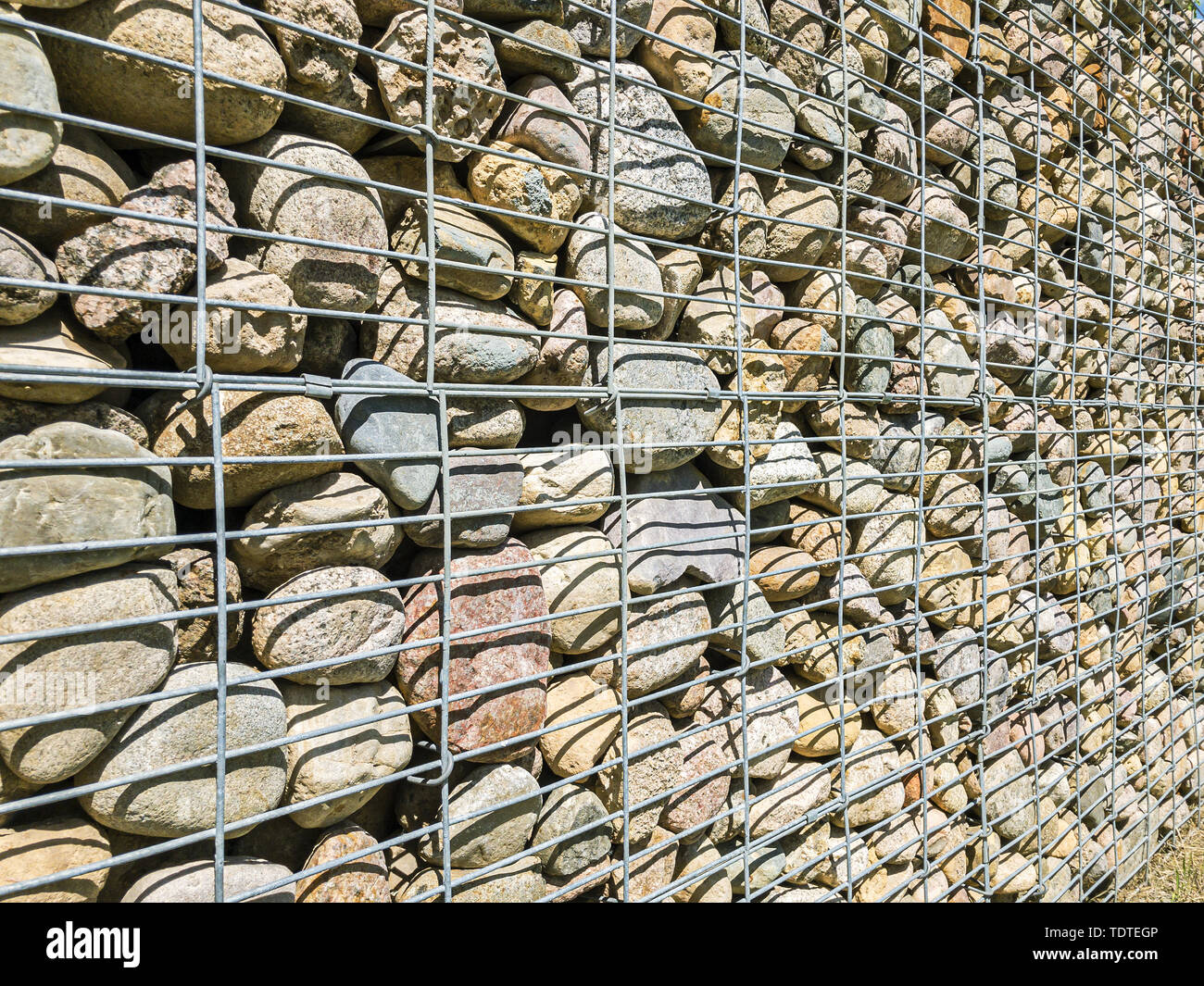 Natural Stone Fence Designs Catalyst Boulder (ex SimTek EcoStone) Faux