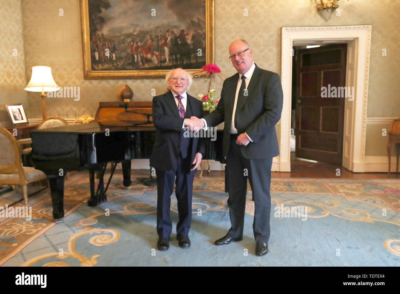 Outgoing PSNI Chief Constable Sir George Hamilton meets President ...