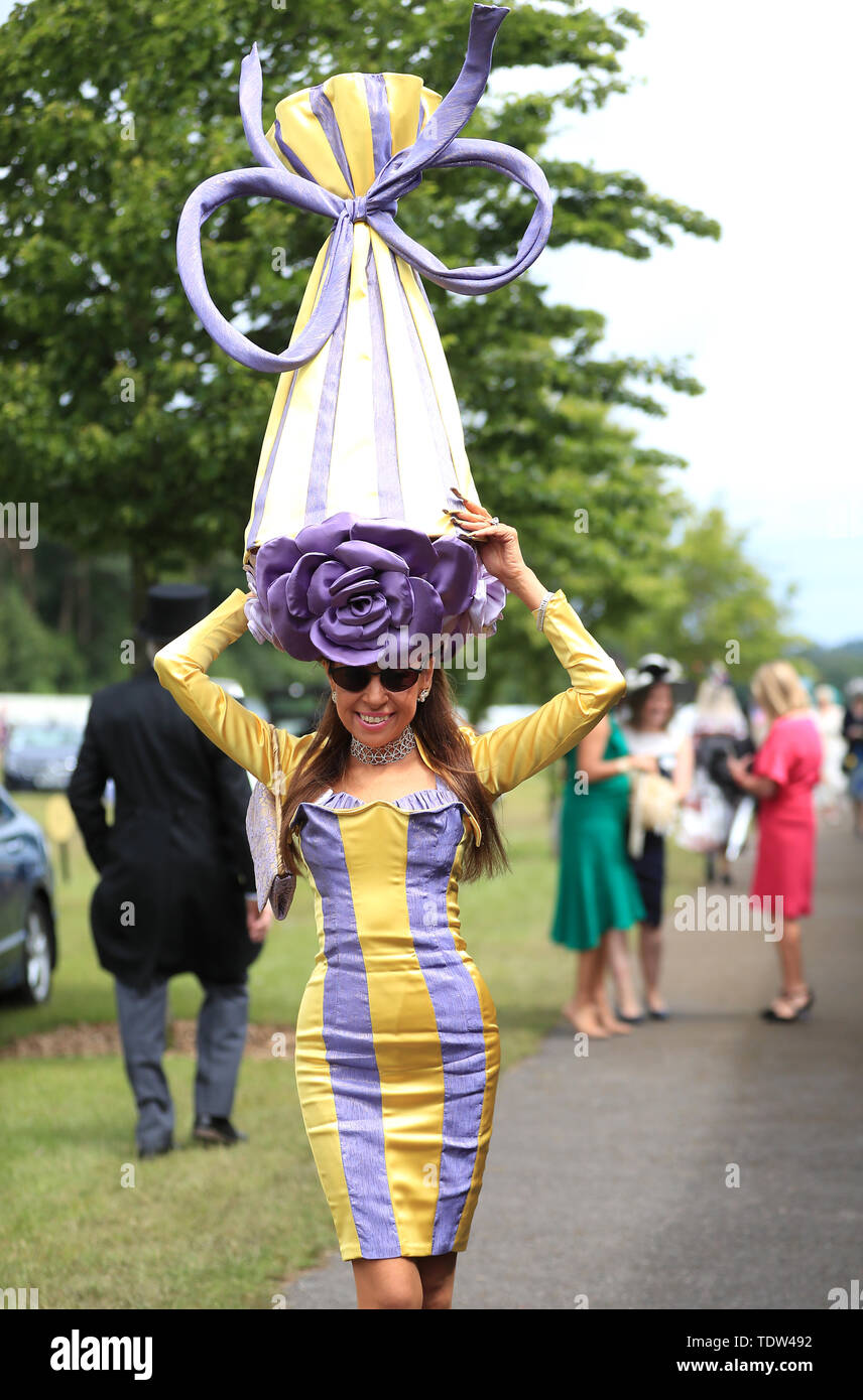 Hat designer tracy rose during ladies day at royal ascot hi-res stock ...