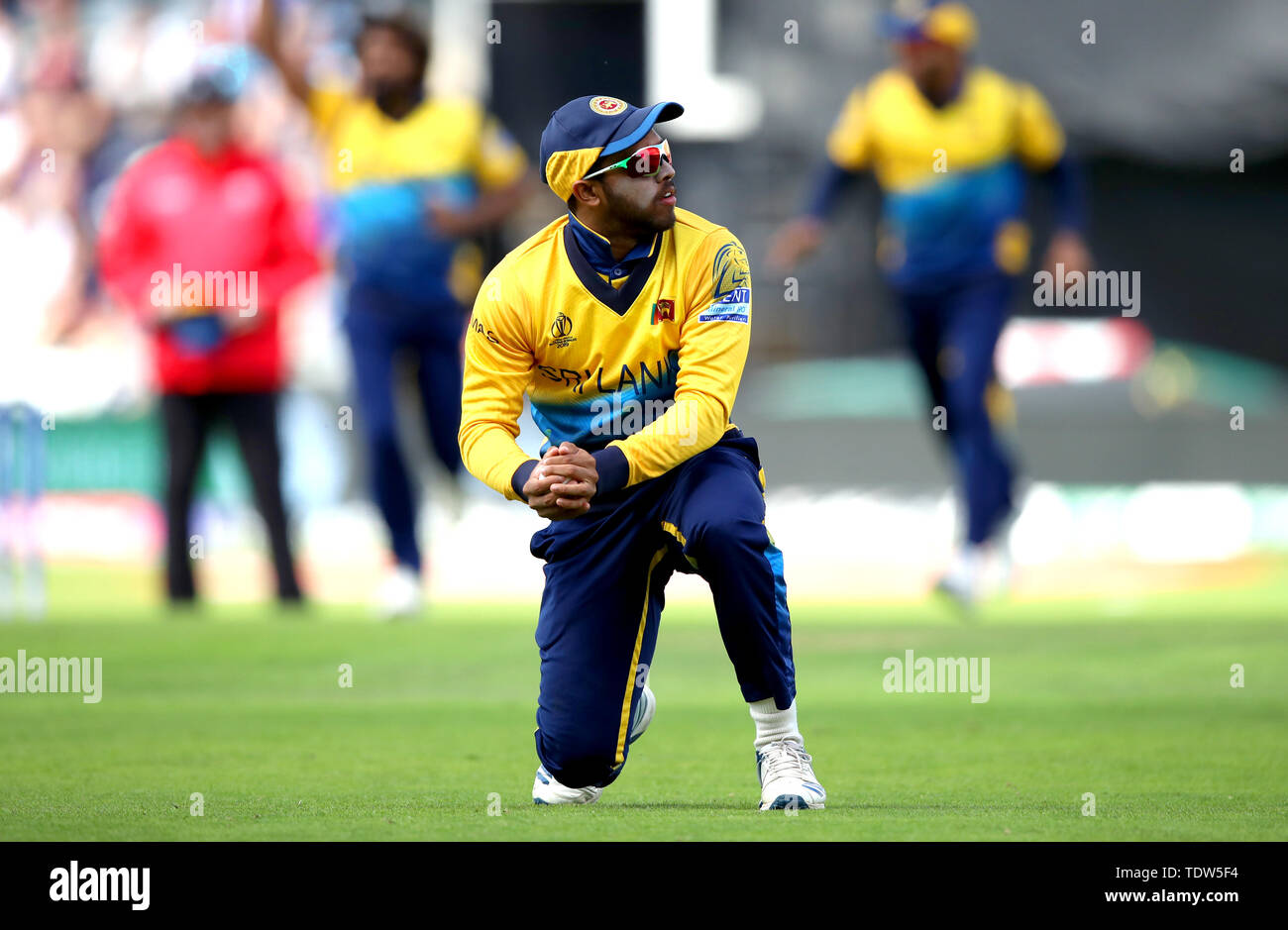 Sri Lanka's Kusal Mendis catches out England's James Vince during the ...