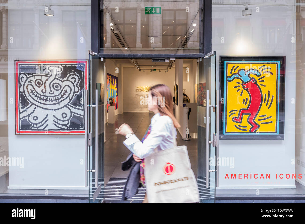 Keith haring jean michel basquiat hi-res stock photography and images ...