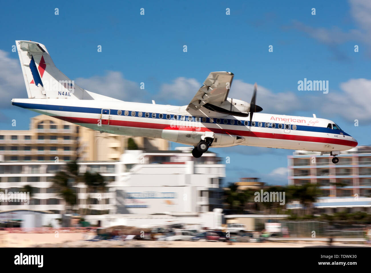 Simpson Bay, Saint Martin. 30th Nov, 2010. An American Eagle ATR 72 ...