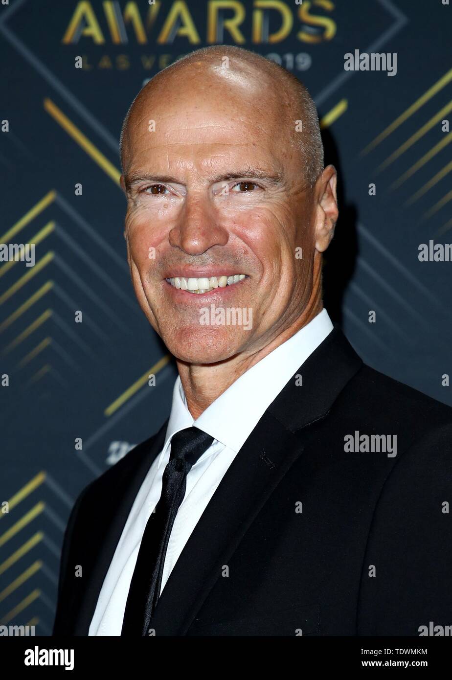 Messier 19 hi-res stock photography and images - Alamy