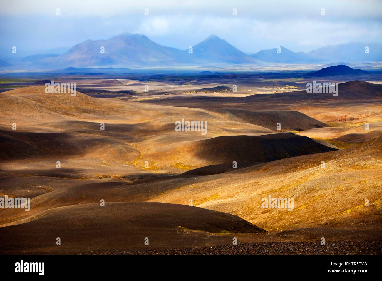 light and shadows in mountainous wasteland, Iceland ...