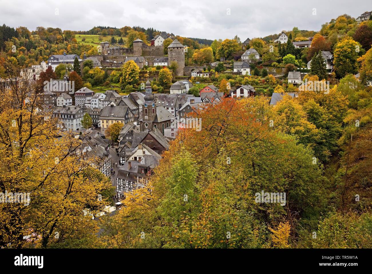 Monschau with castle in autumn, Germany, North Rhine-Westphalia, Eifel ...