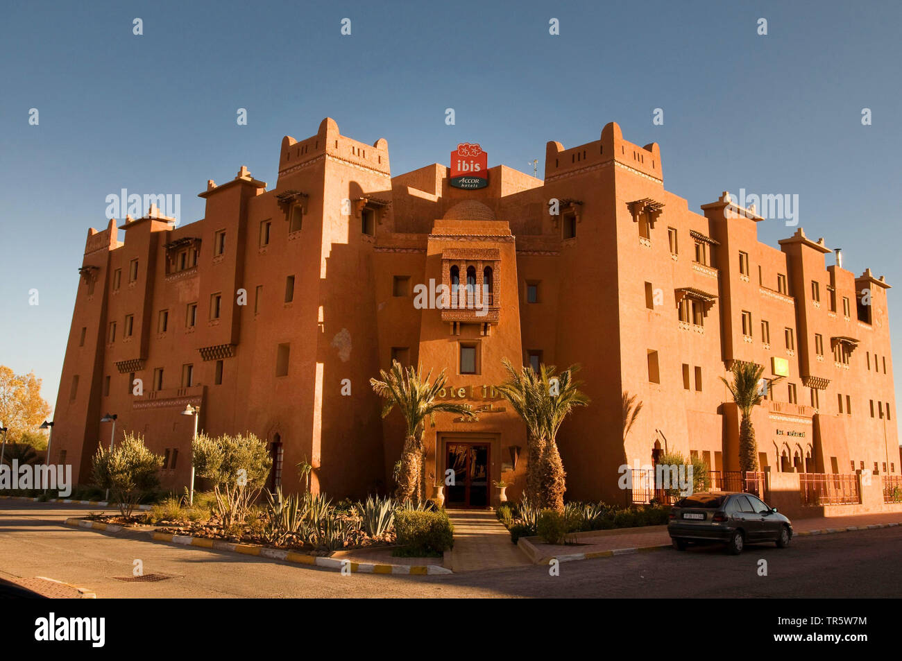 hotel in Ouarzazate made from mud, Morocco, Ouarzazate Stock Photo - Alamy