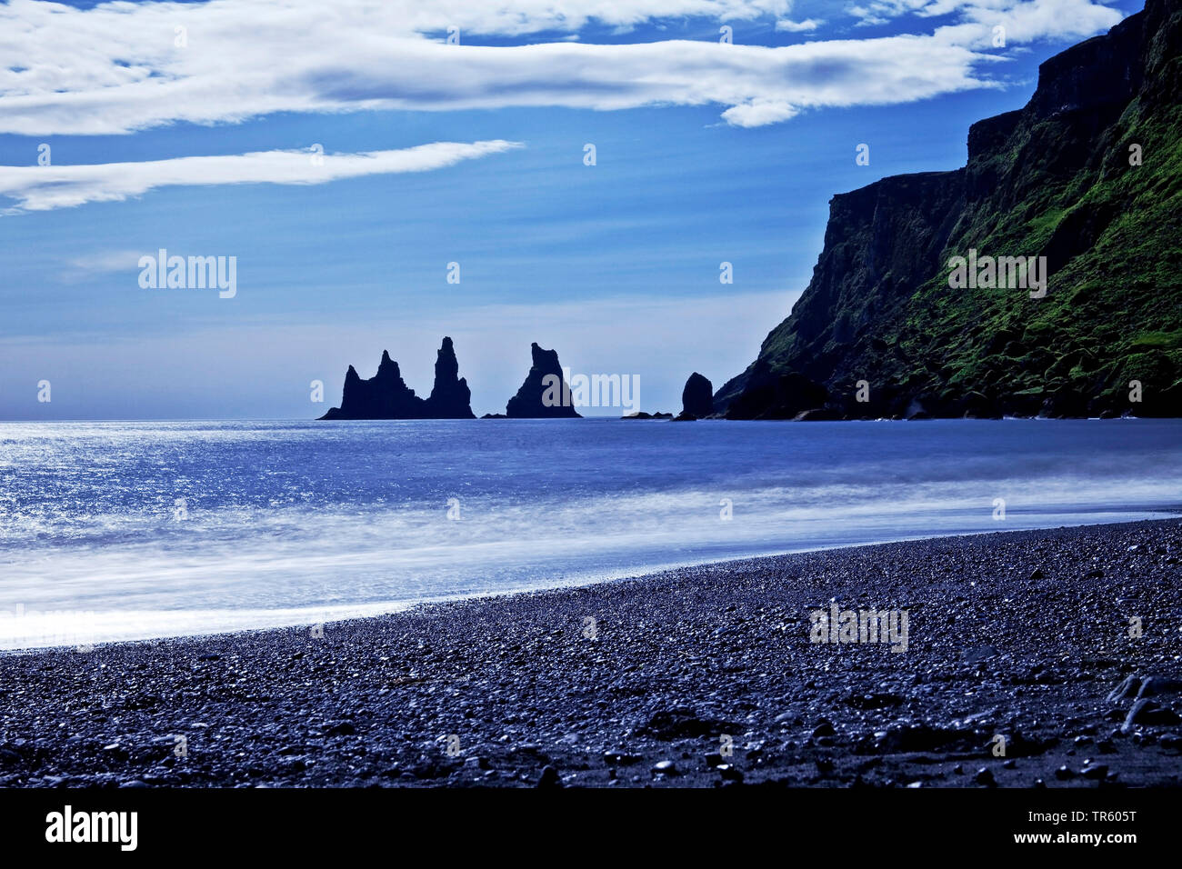 rock needles at Reynisdrangar at Vik i¡ Myrdal, Iceland, South Iceland ...
