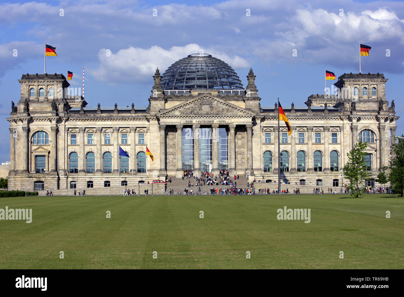 Germany berlin the reichstag seat of the german parliament hi-res stock ...