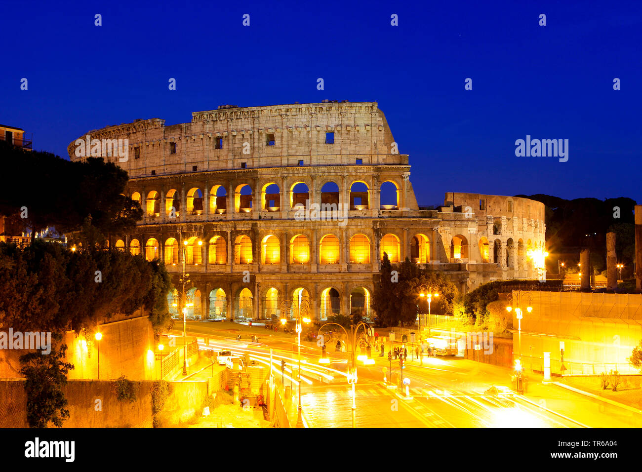 Colosseum at night, Italy, Rome Stock Photo - Alamy