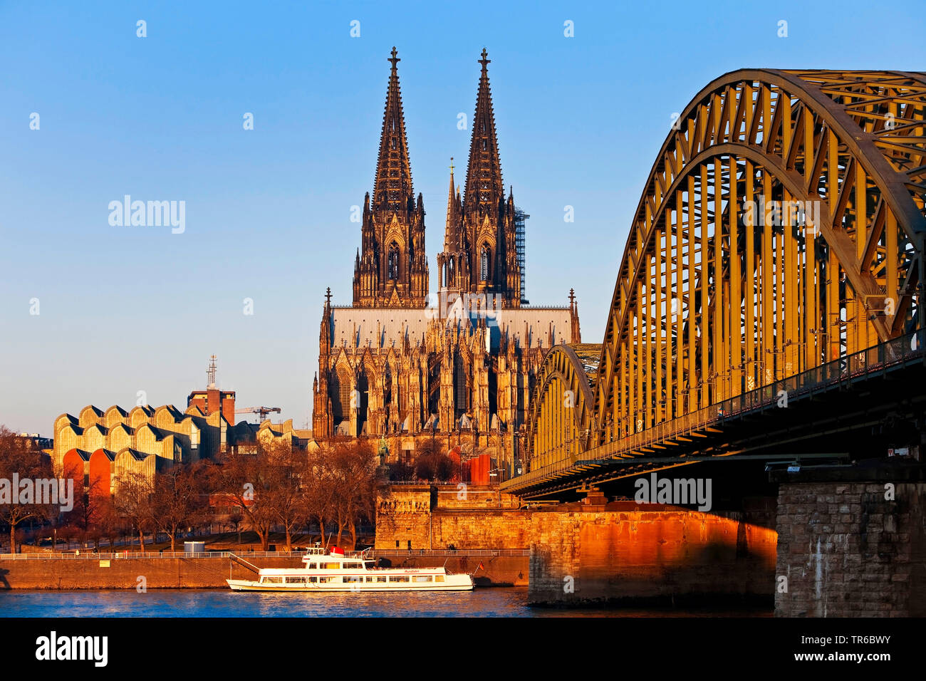 Cologne cathedral with hohenzollern bridge at the rhine river hi-res ...