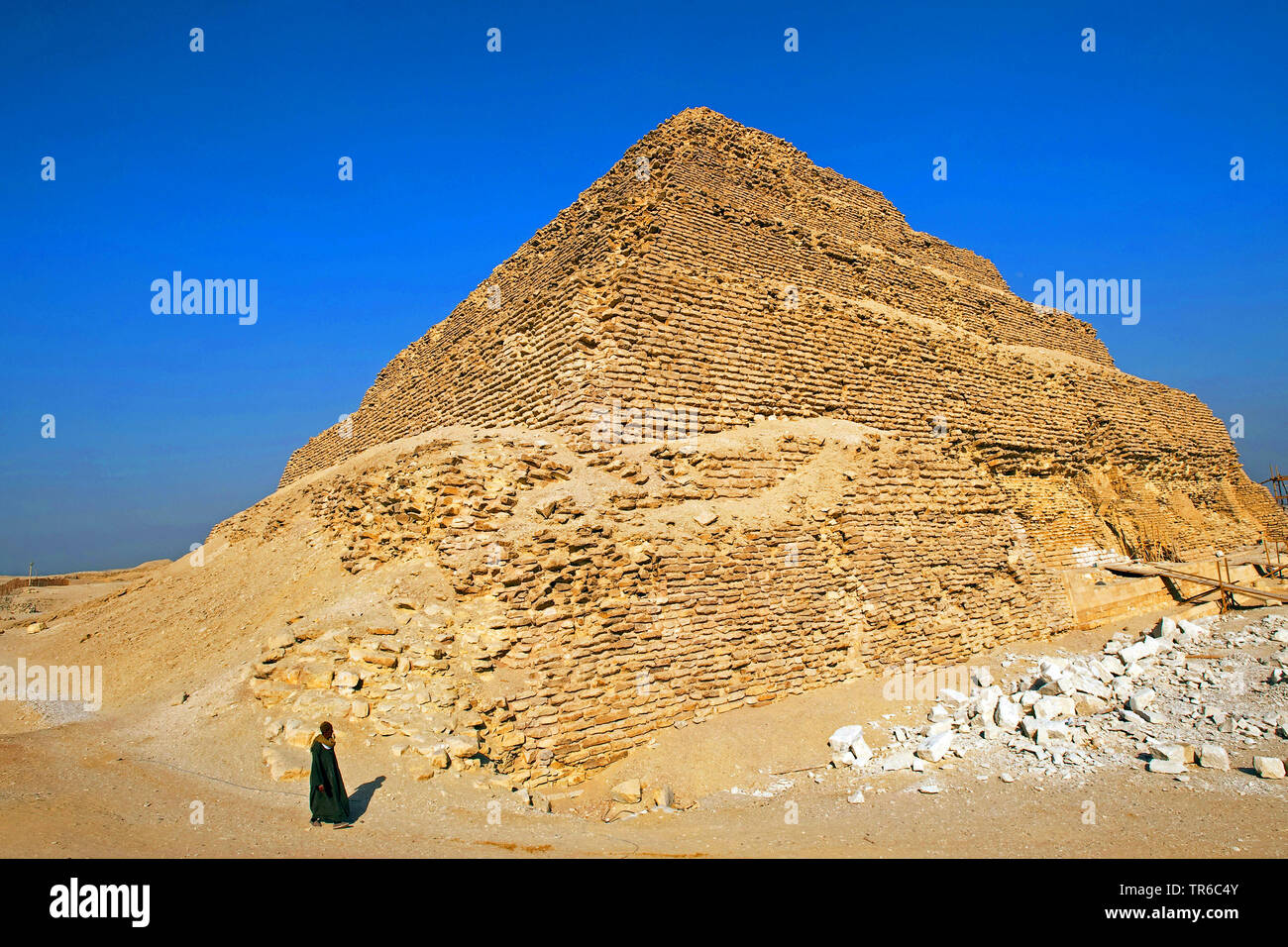 Giza pyramid hi-res stock photography and images - Alamy