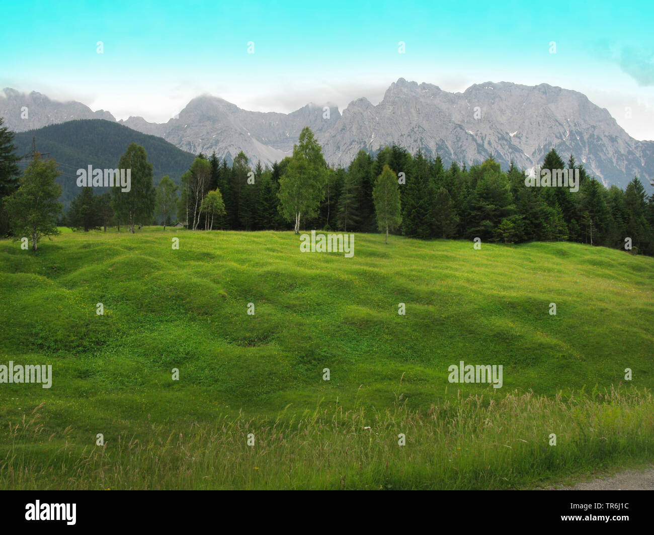 Hummocky hi-res stock photography and images - Alamy