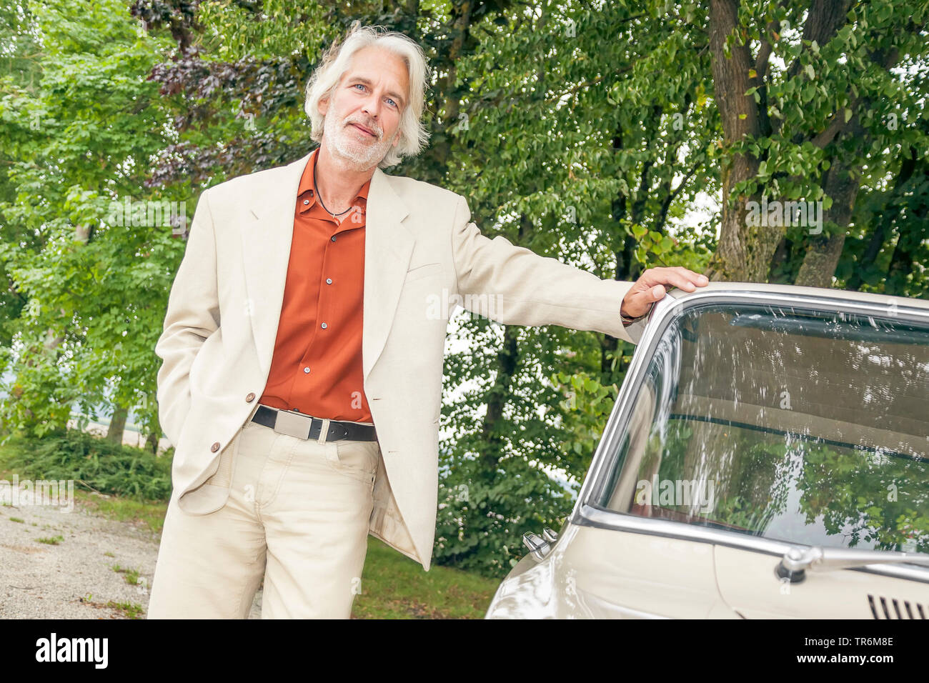 Senior standing hi-res stock photography and images - Alamy