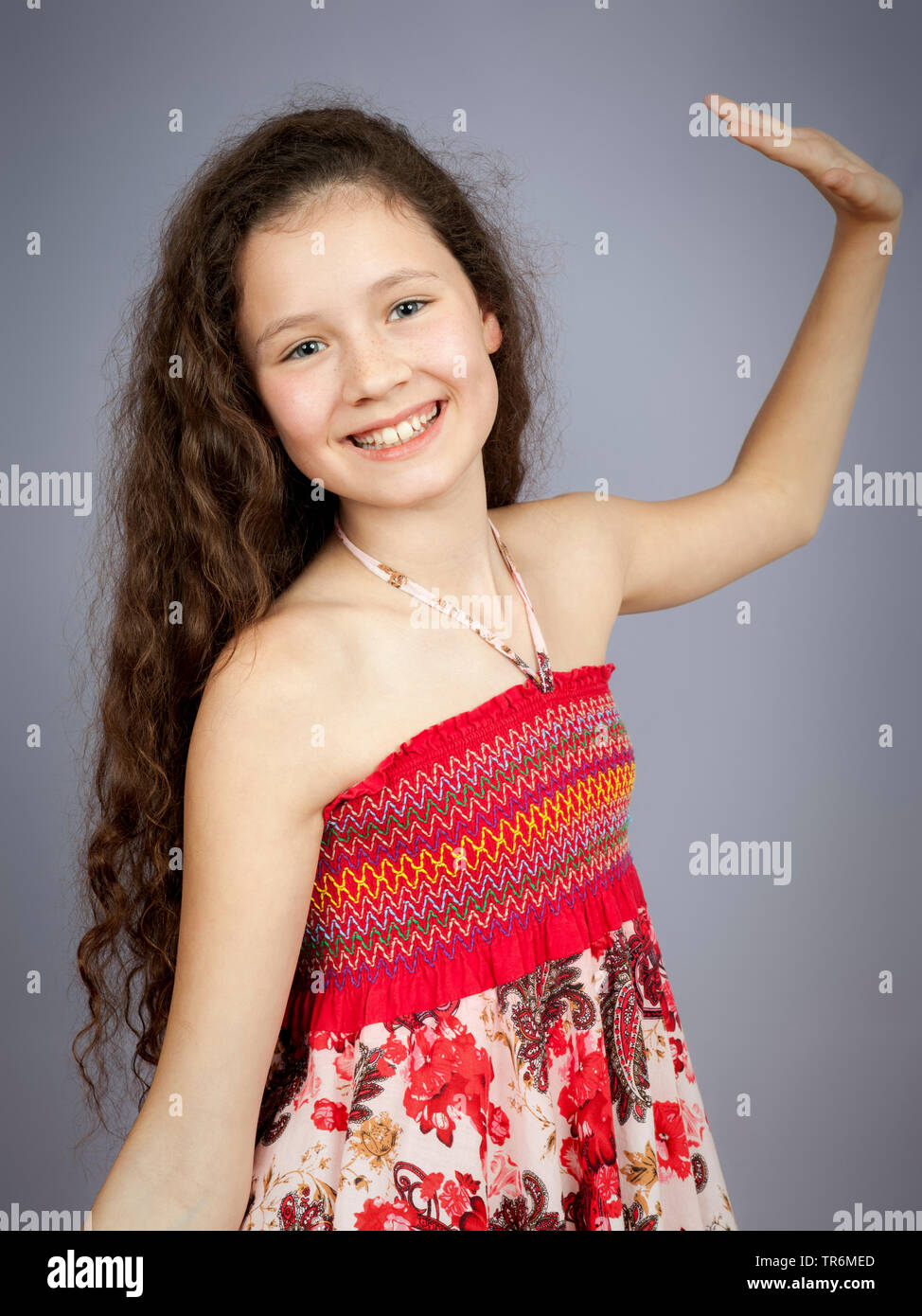 Girl in a summer dress hi-res stock photography and images - Alamy