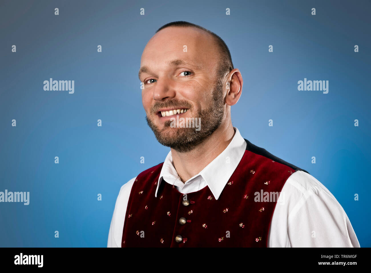 Portrait bavarian man standing hi-res stock photography and images - Alamy
