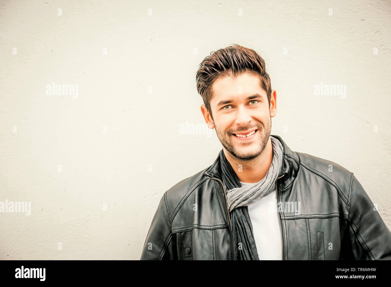 Attractive men with beards hi-res stock photography and images - Alamy