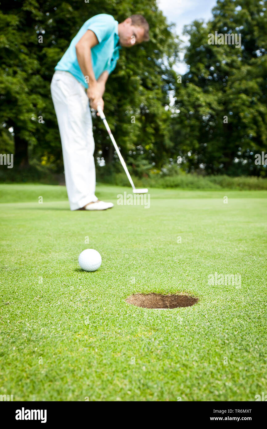 Guys Playing Golf High Resolution Stock Photography and Images - Alamy
