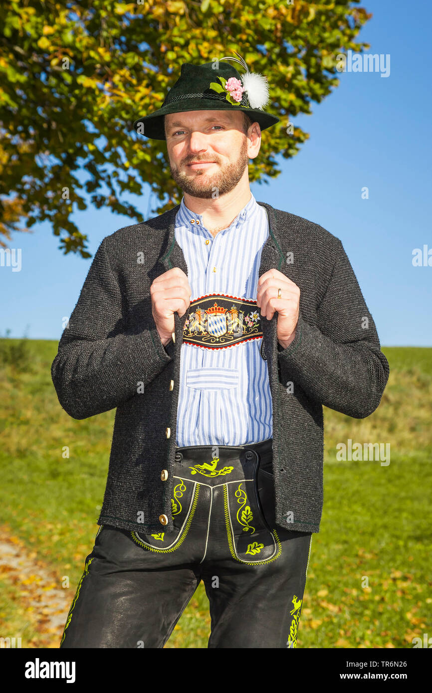Portrait of an elderly man with tyrolean hat hi-res stock photography ...
