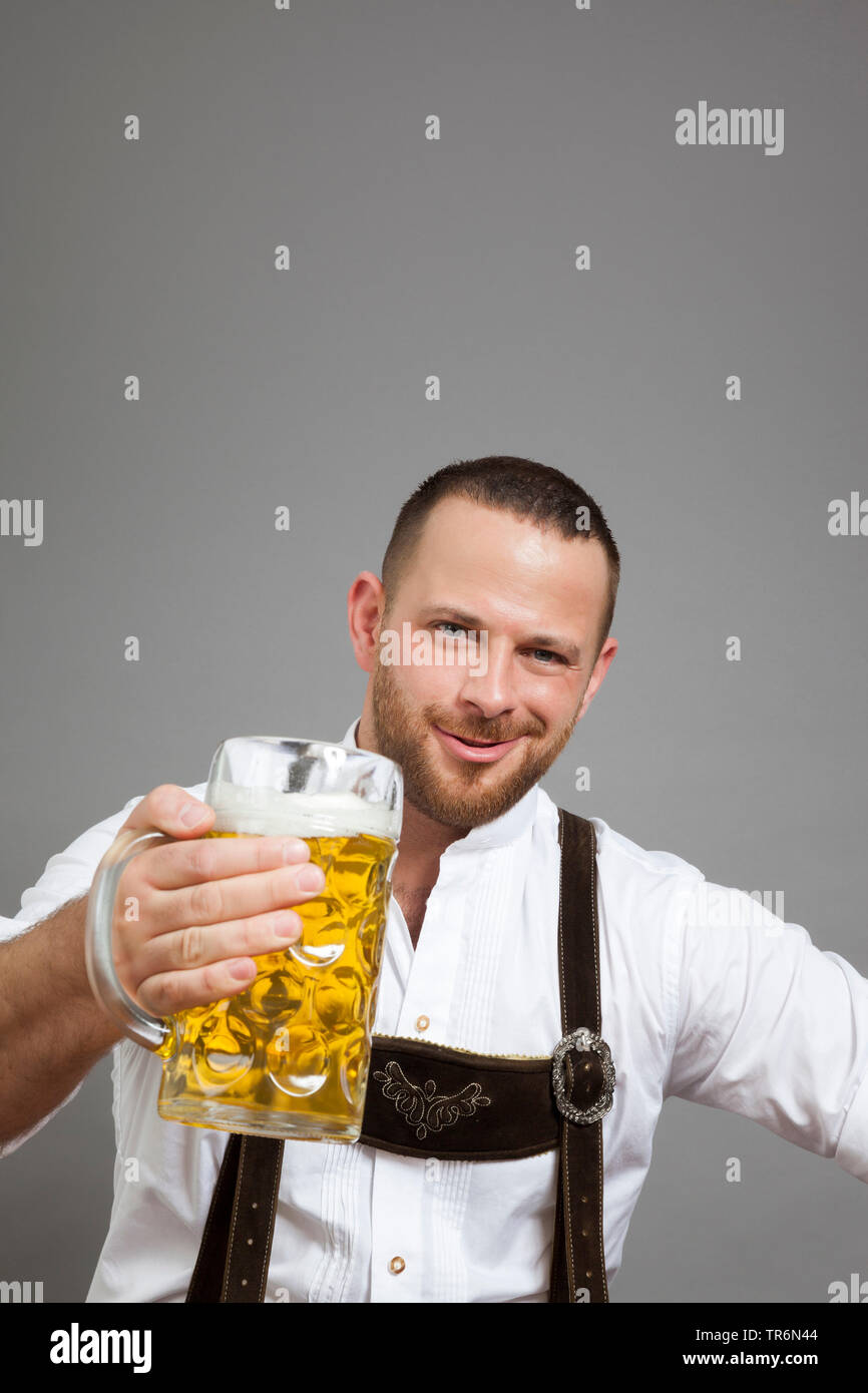 Beer in short glass hi-res stock photography and images - Alamy