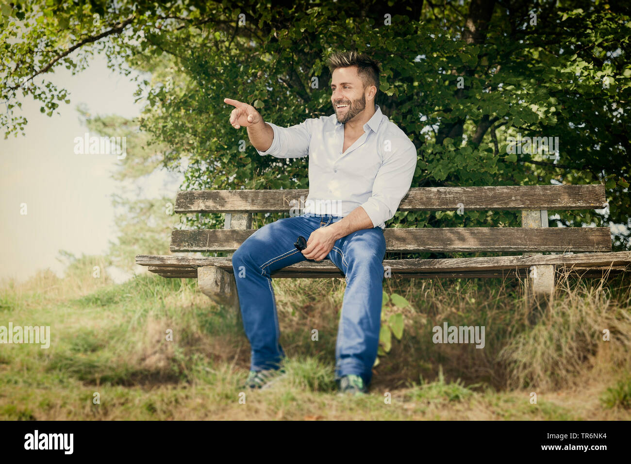 Muscular faces hi-res stock photography and images - Alamy