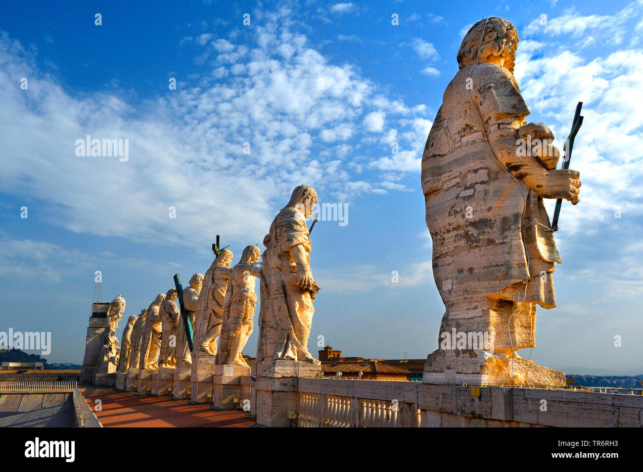 jesus and the apostles, statues on St. Peter's Basilica, Italy, Vatican ...