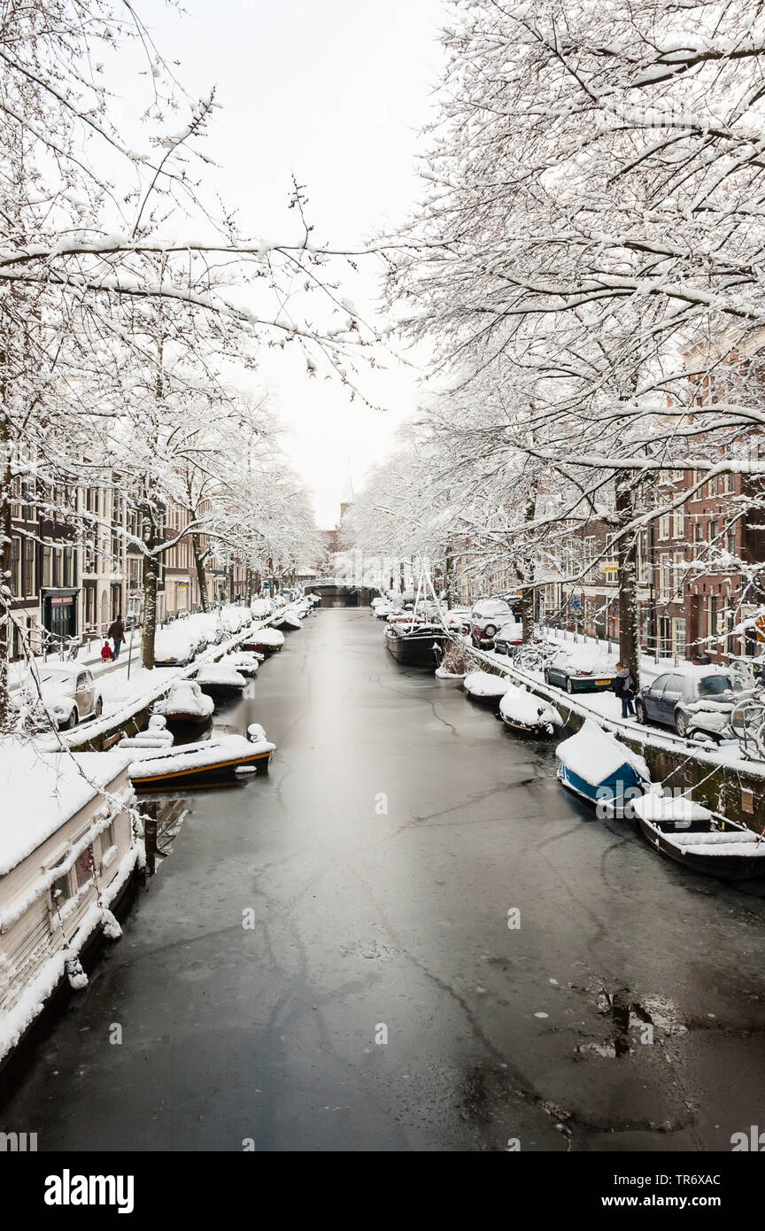 Holland waterways hi-res stock photography and images - Alamy