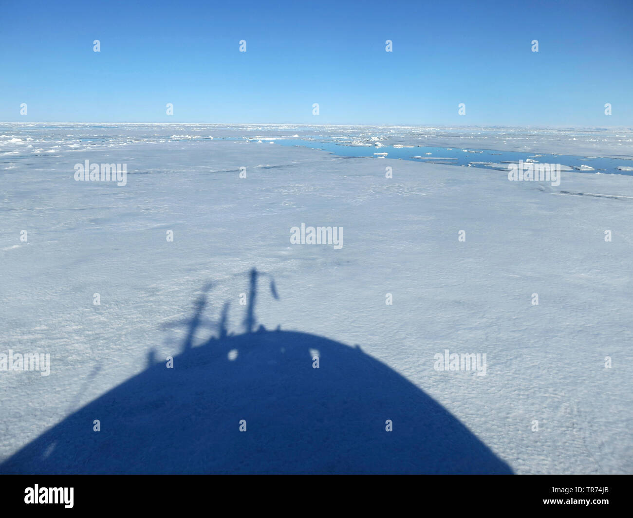 Expedition cruise ship hi-res stock photography and images - Alamy