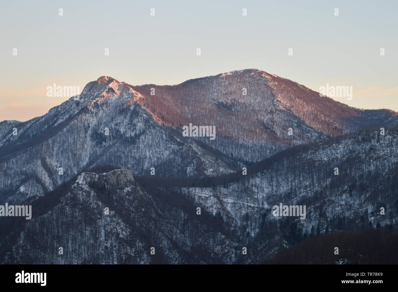 Inspirational mountain sunset hi-res stock photography and images - Alamy