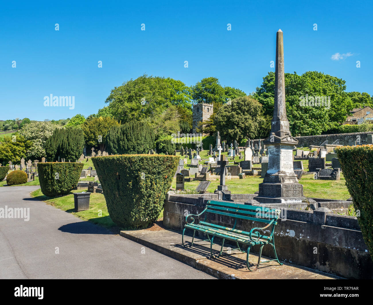 Monuments in Pateley Bridge Cemetery with St Marys Old Church behind ...