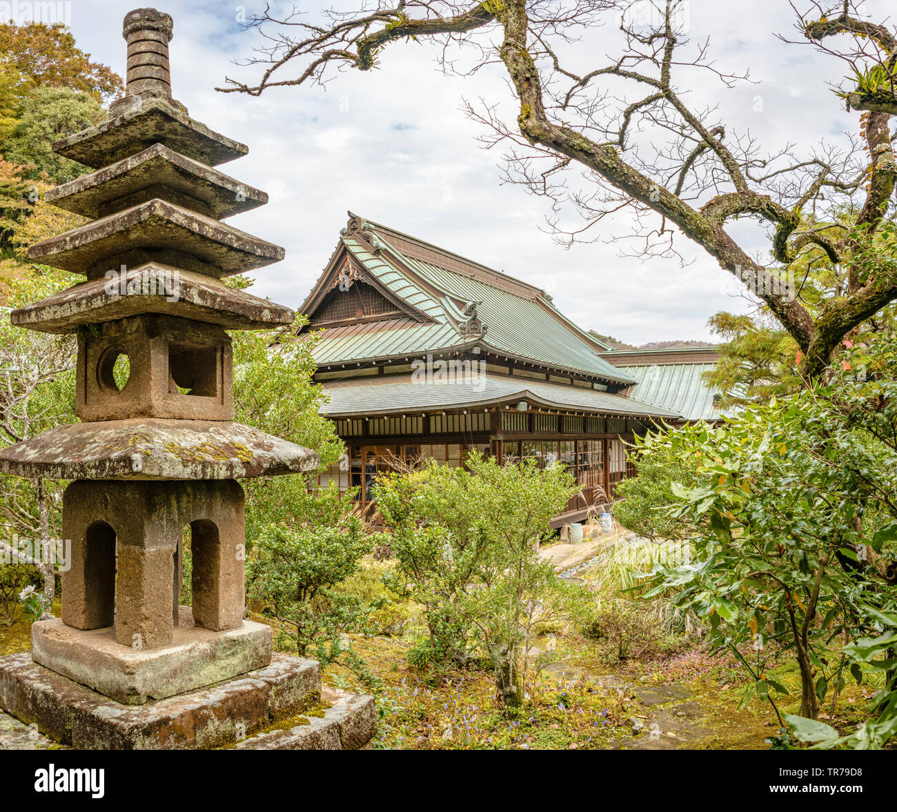 Tokei-ji Temple in Kamakura founded in 1285, Kanagawa, Japan Stock ...