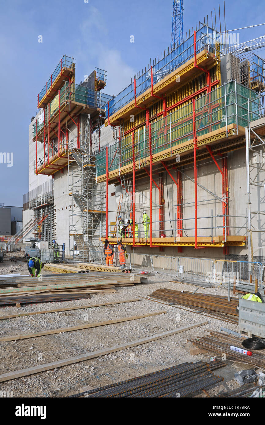Climbing Formwork High Resolution Stock Photography and Images - Alamy