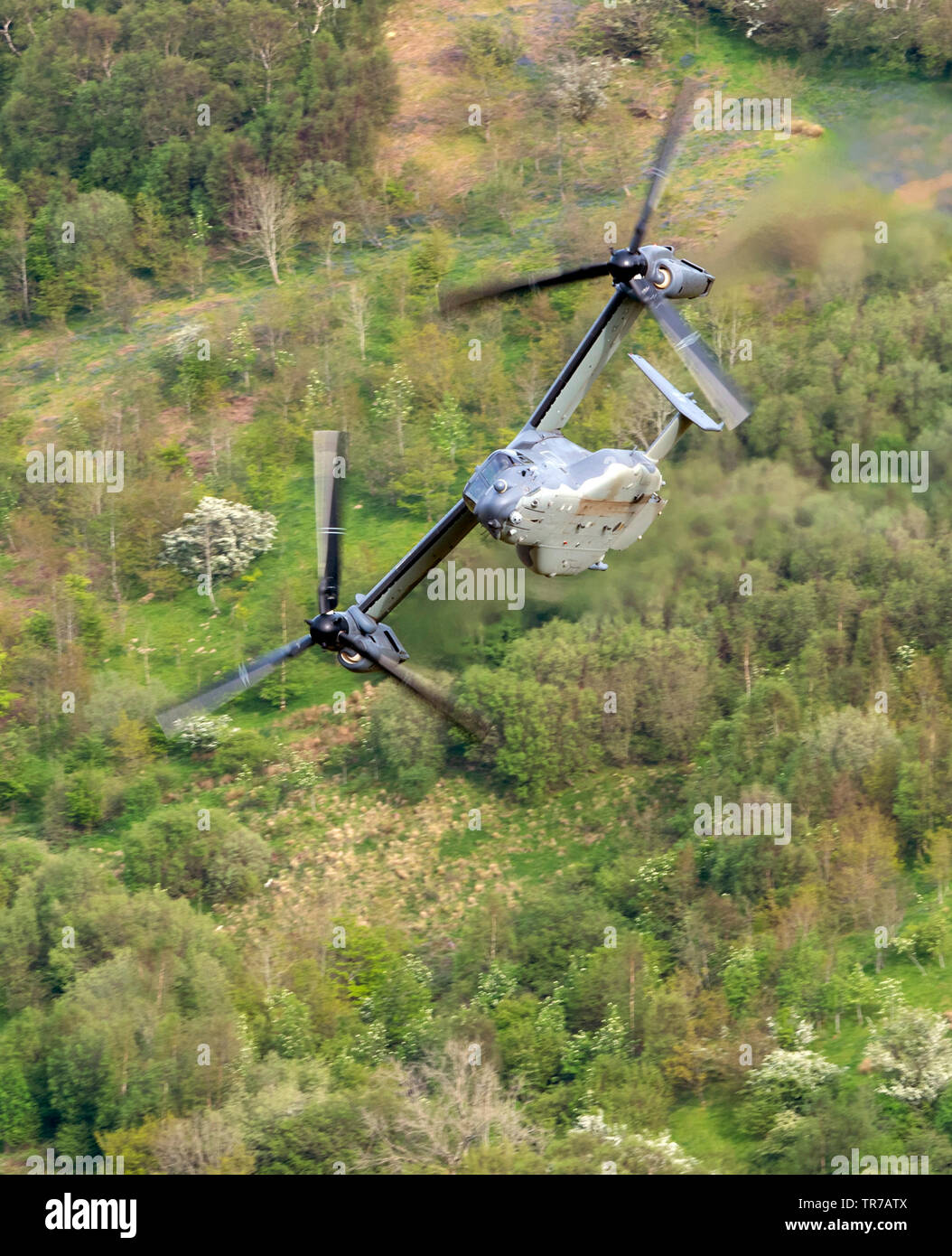 USAF CV-22 Osprey Flying low level in the Mach Loop area of Snowdonia ...