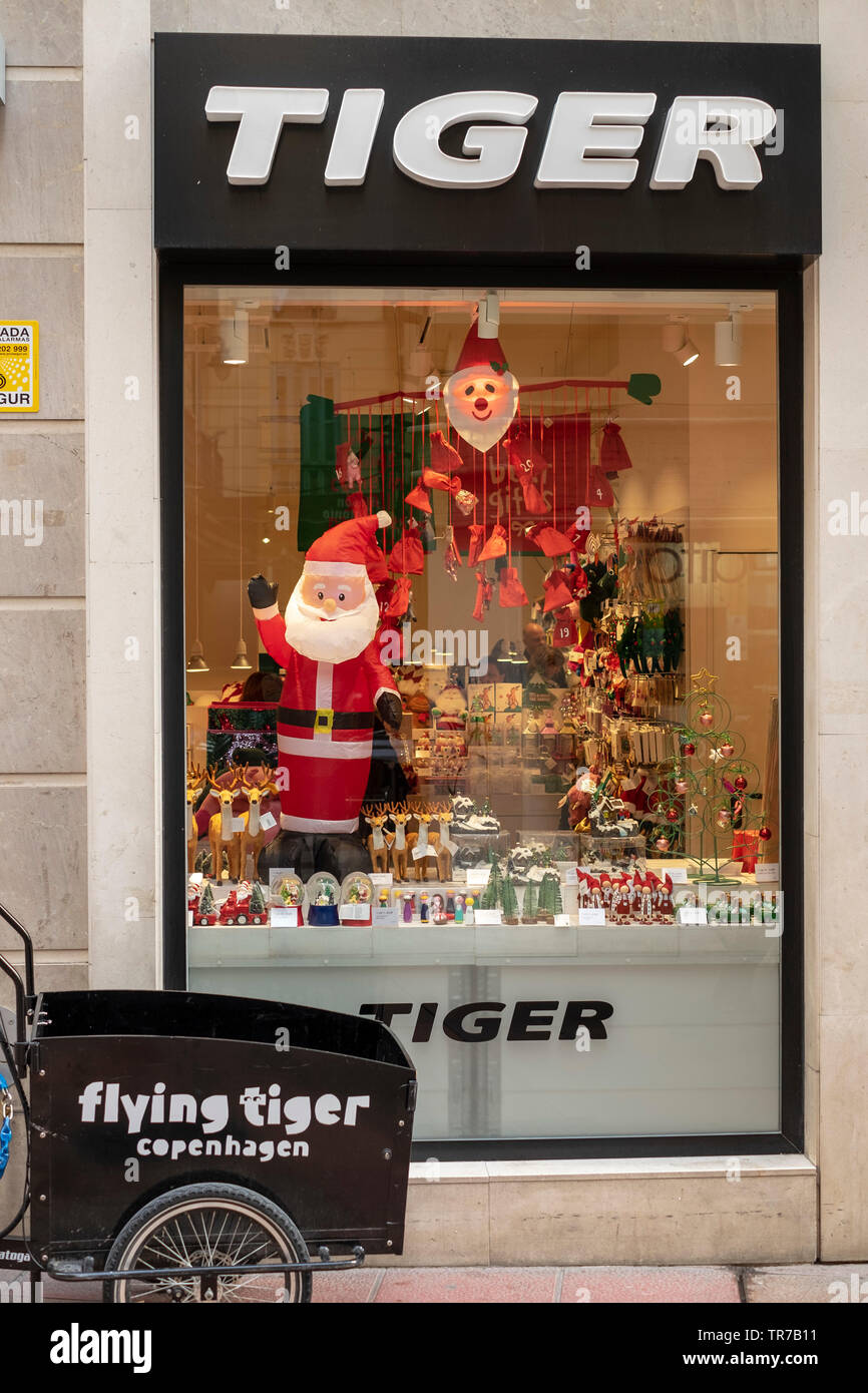 Tiger retail shop hi-res stock photography and images - Alamy