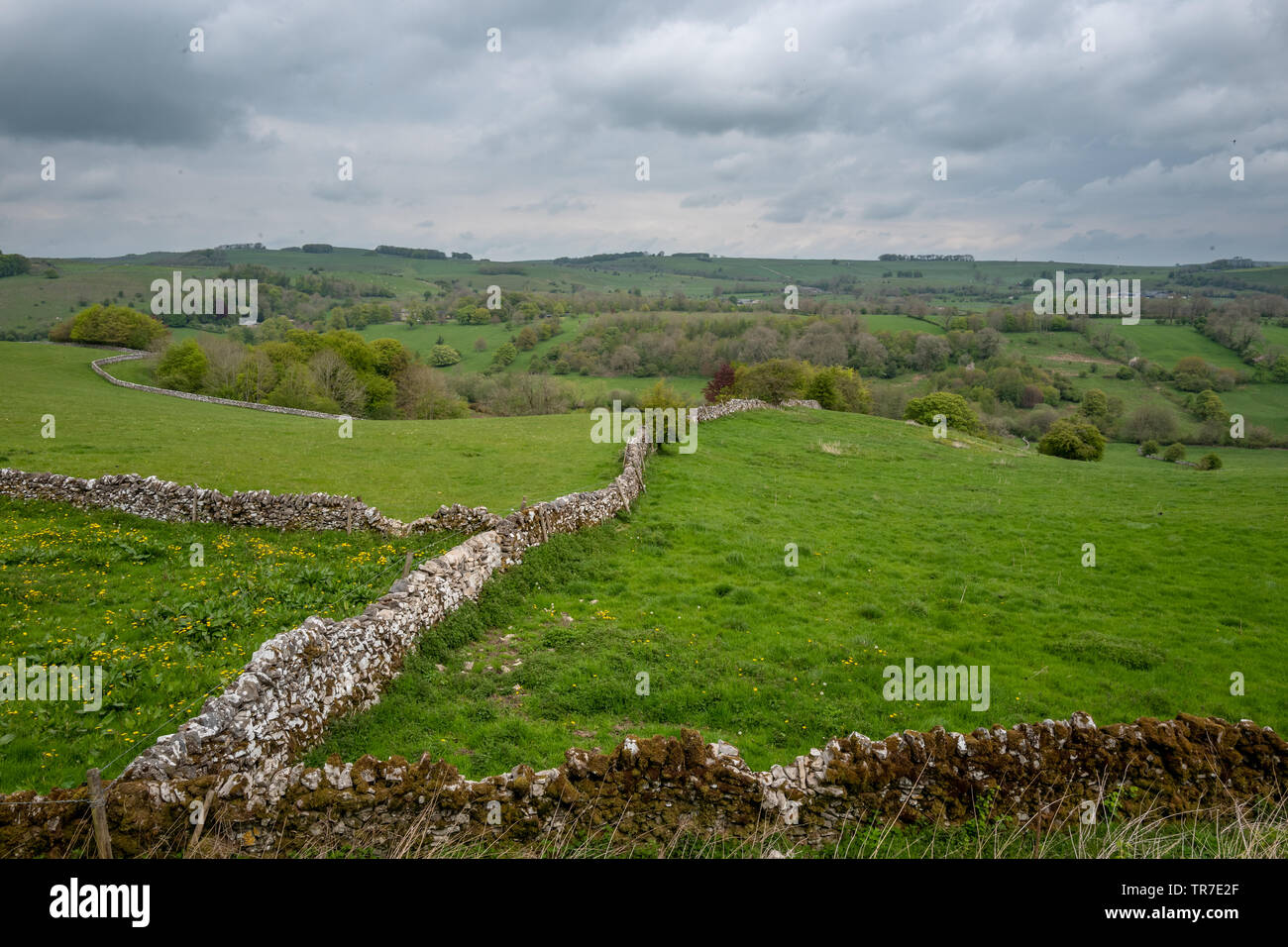The Limestone Way in the Peak District Stock Photo - Alamy