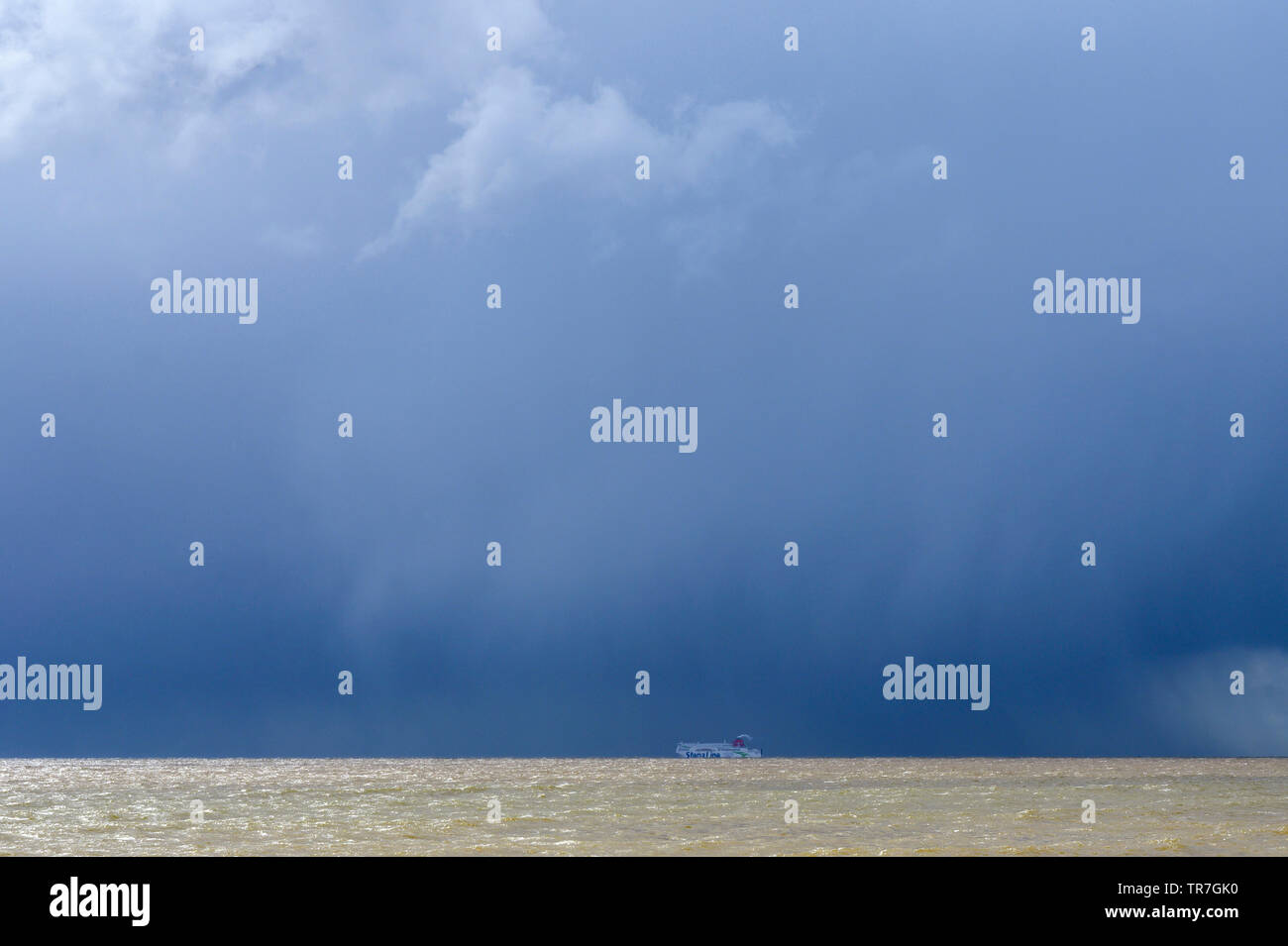 Stena Line car ferry leaving Harwich on route to Hook van Holland Stock ...