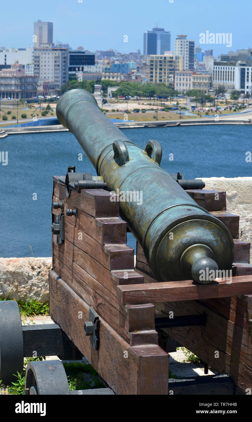 Morro Fortress in Havana Bay, an example of Spanish colonial defensive ...