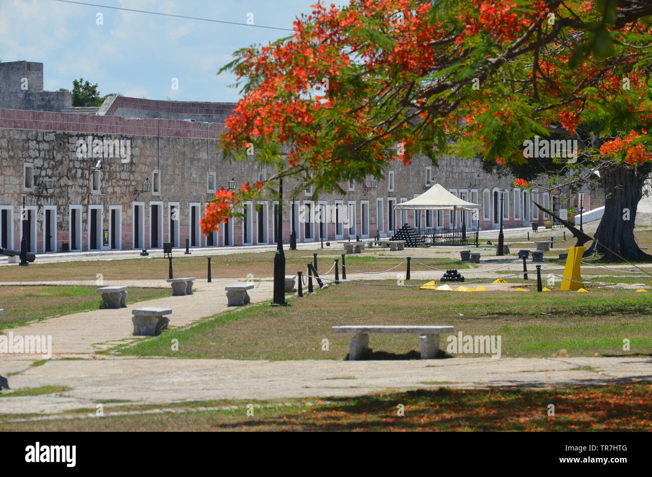 Morro Fortress in Havana Bay, an example of Spanish colonial defensive ...